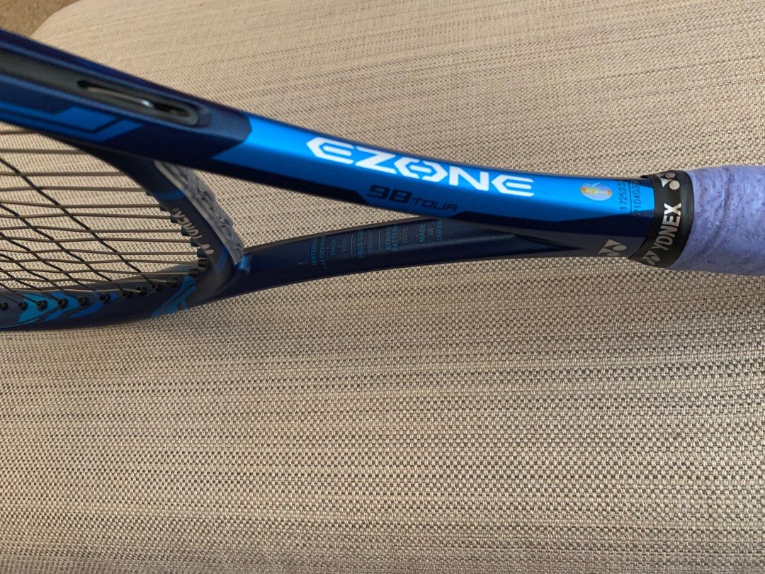 Yonex EZONE 98 Tour (2020 edition), Sports Equipment, Sports & Games, Racket & Ball Sports on ...