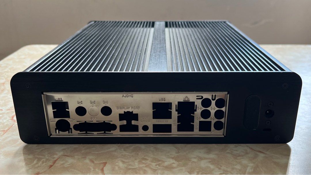 Akasa Euler M ITX fanless case 無風扇 靜音 機箱, 電腦＆科技, 電腦周邊及配件, 電腦周邊產品 ...