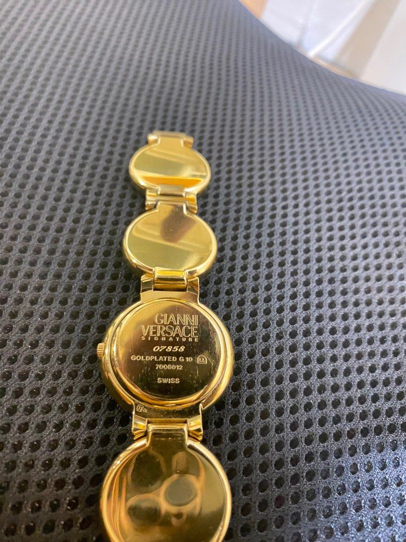 Authentic Gianni Versace Signature Medusa Head Gold Plated Vintage Coin ... Authentic Gianni Versace Signature Medusa Head Gold Plated Vintage Coin ...