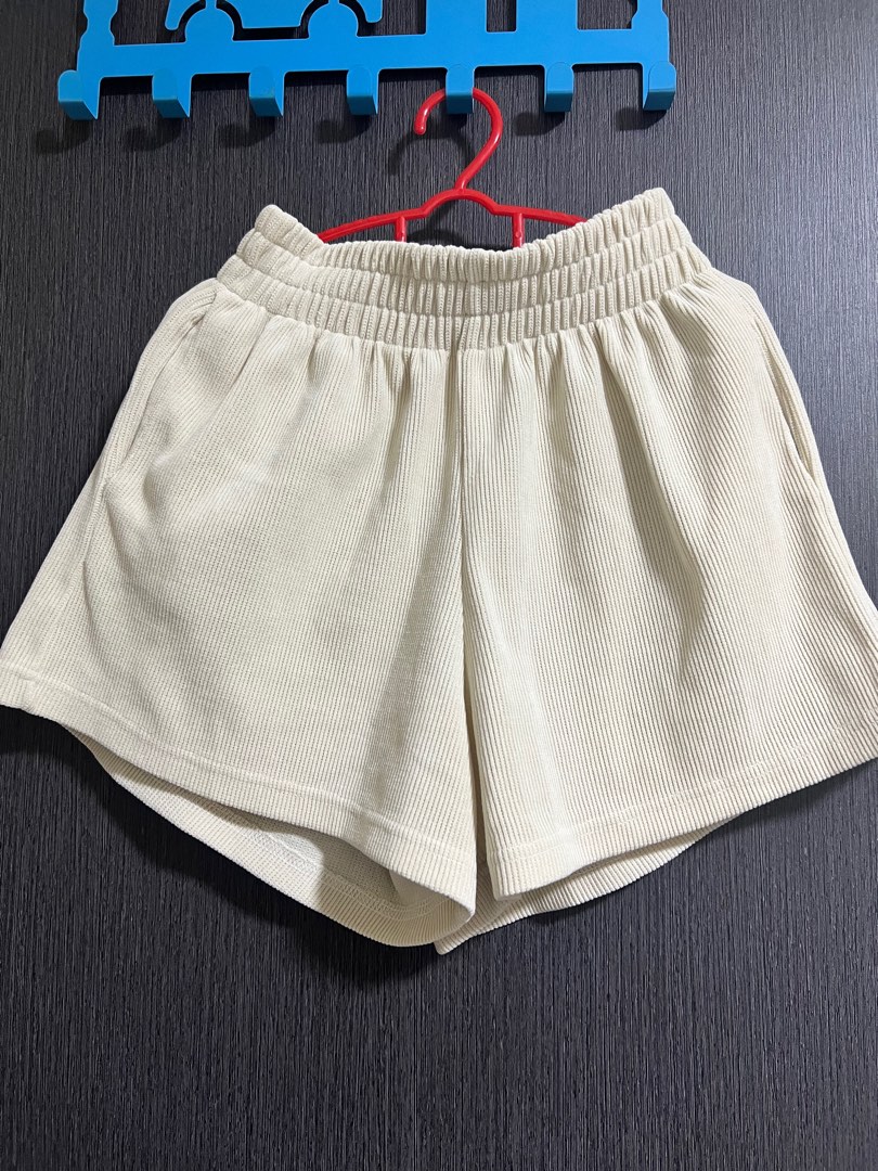Beige Shorts, Women's Fashion, Bottoms, Shorts on Carousell
