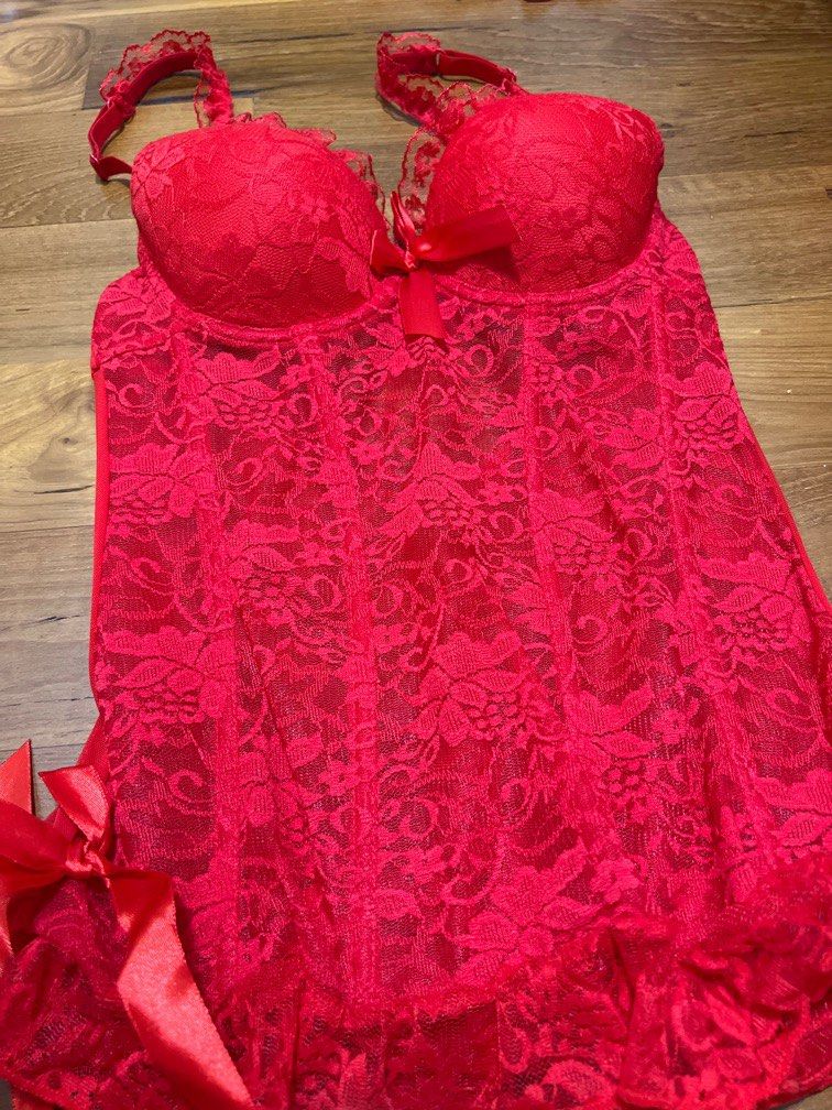 Brand new! Sexy lingerie corset set, attached padded bra, Women's Fashion, New Undergarments ...