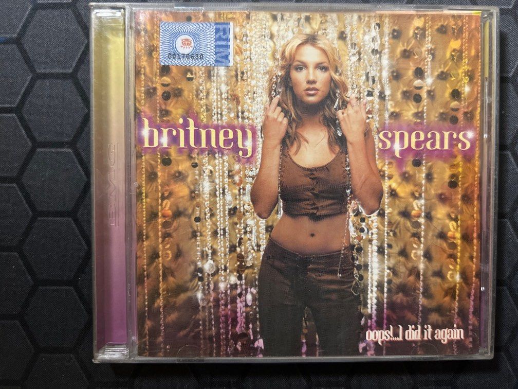 CD britney spears, Hobbies & Toys, Music & Media, CDs & DVDs on Carousell