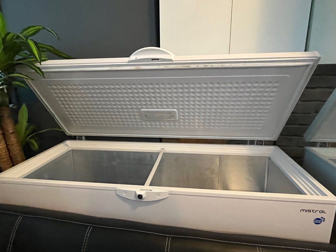 Chest freezer, TV & Home Appliances, Other Home Appliances on Carousell