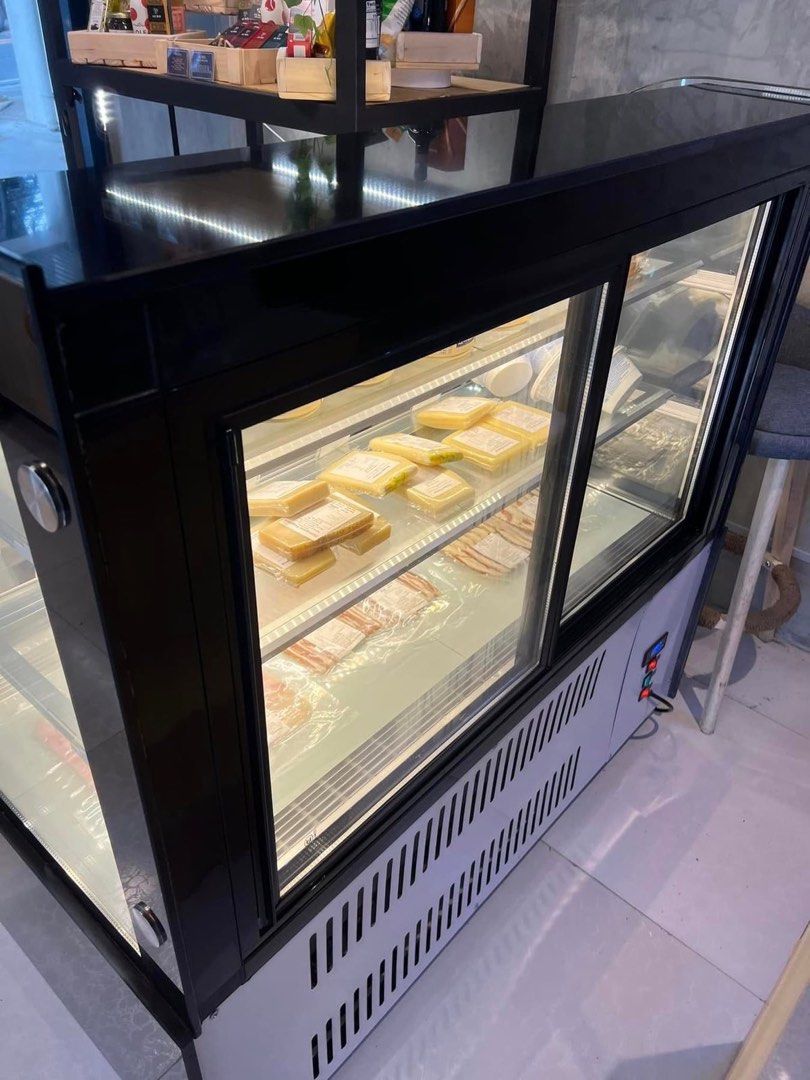 Display Chiller (3 Layers) RUSH!, Commercial & Industrial, Industrial ...