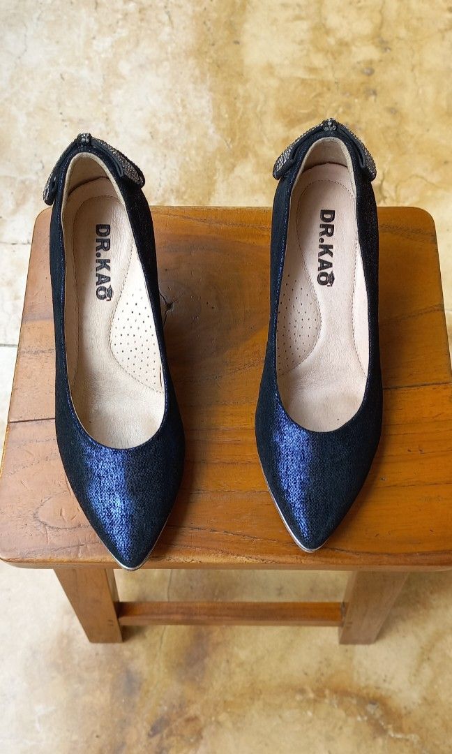 Dr kao made in Taiwan, Fesyen Wanita, Sepatu di Carousell