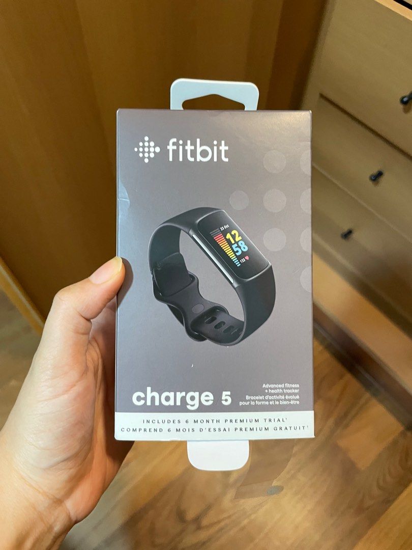 Fitbit Charge 5 with original receipt, box and charger, Mobile Phones ...