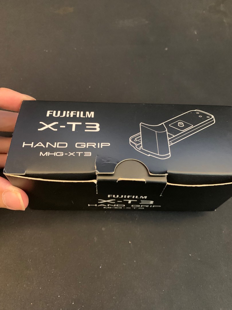 Fujifilm XT3 Hand Grip MHG-XT3, Photography, Photography Accessories ...