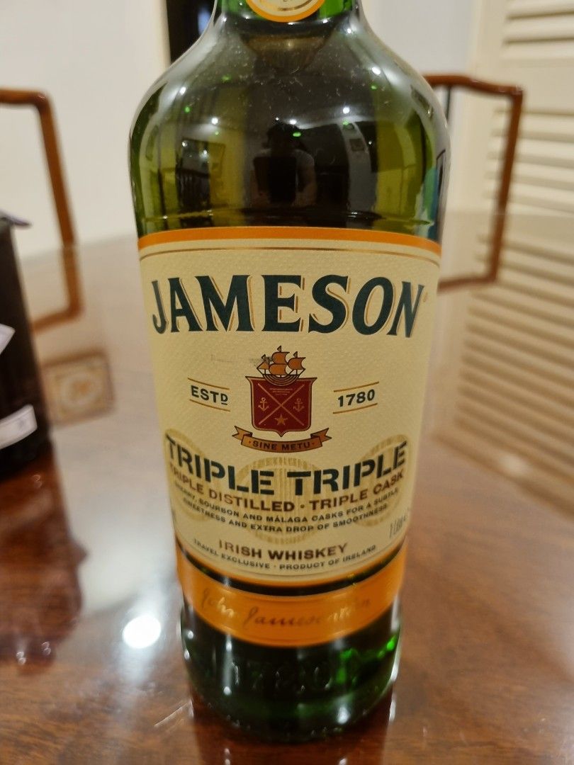 Hendrick's Gin and Jameson Whisky, Food & Drinks, Alcoholic Beverages ...