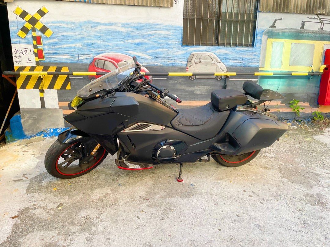 HONDA NM4 (DCT 免打檔）, 機車, 重機在旋轉拍賣