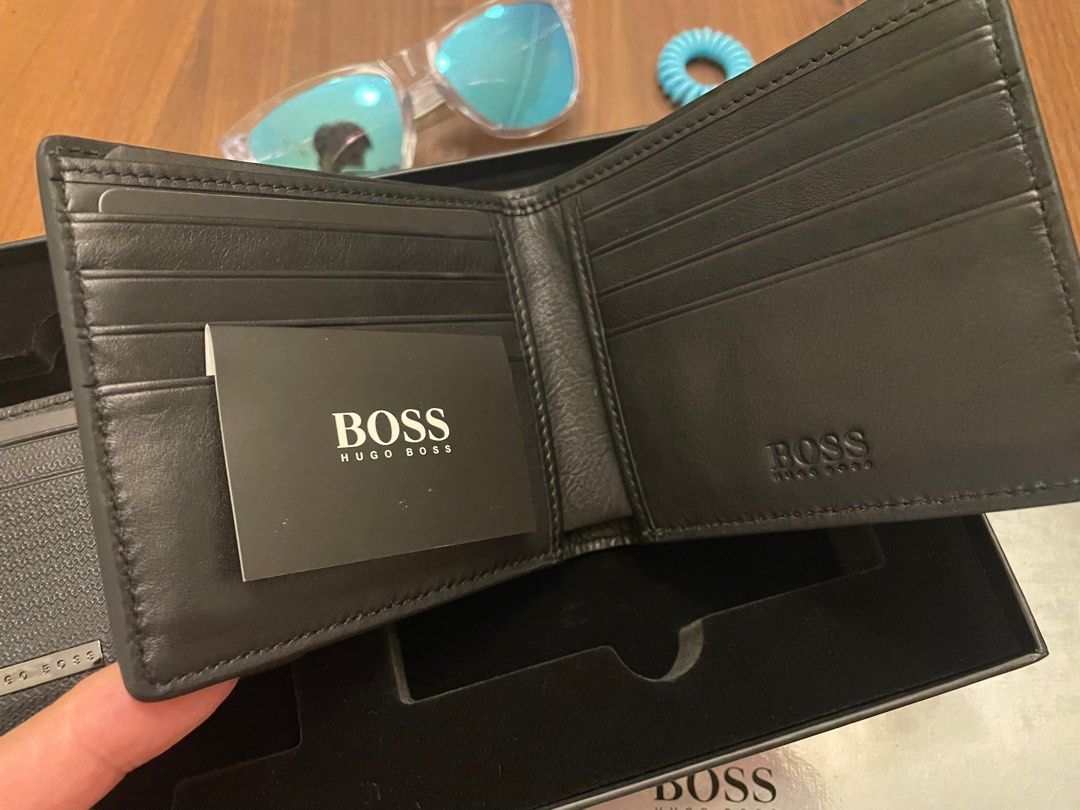 Hugo Boss Wallet & Cardholder Gift Set, Men's Fashion, Watches ...