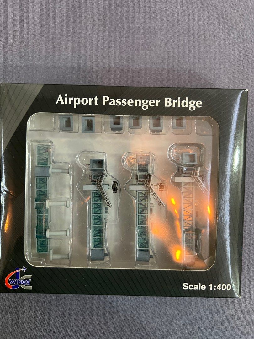 Jc Wings 1:400 A380 Airport Passenger bridge/ jetbridge, Hobbies & Toys ...