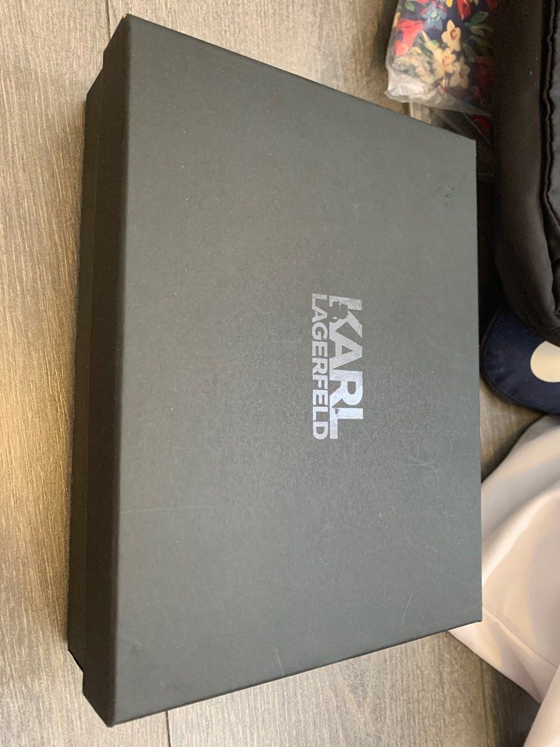Karl Lagerfeld iconik glitter box, Women's Fashion, Bags & Wallets ...