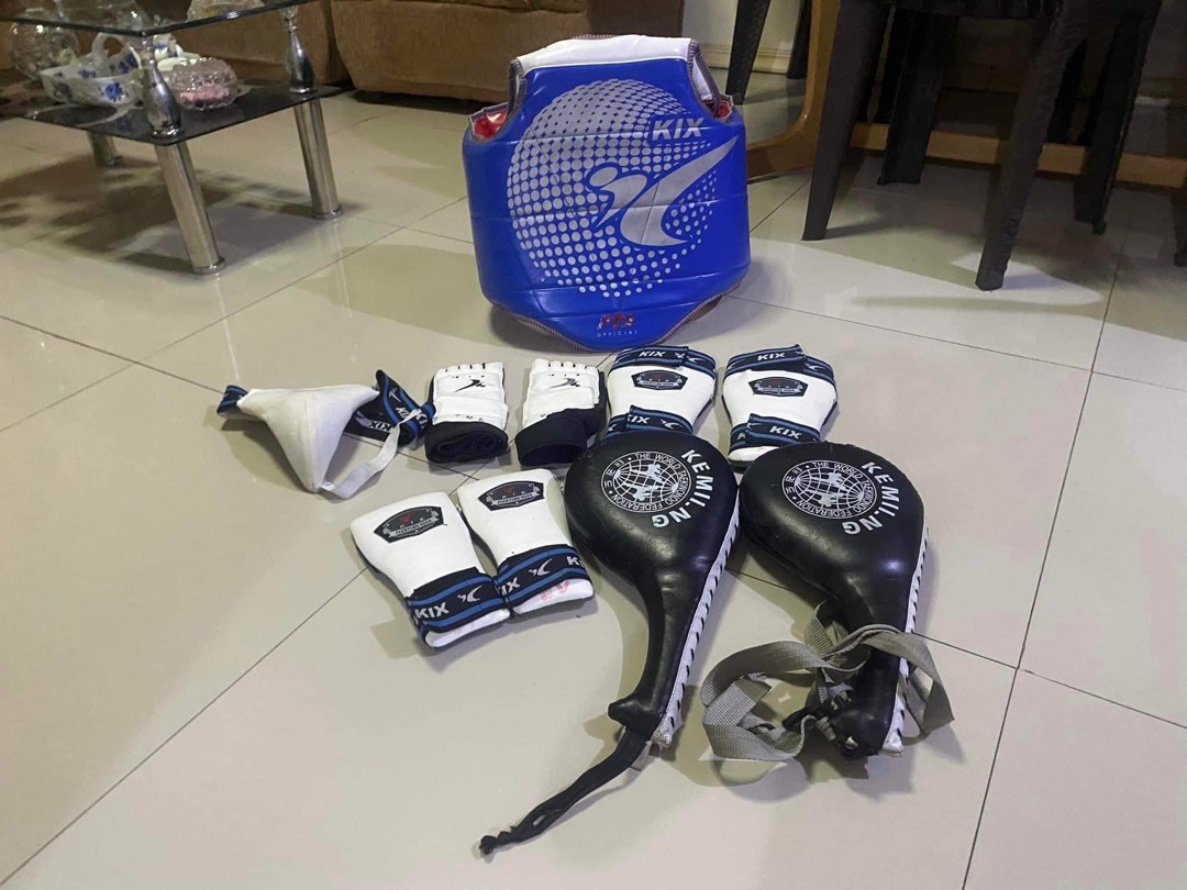 KIX Taekwondo Gear Set on Carousell