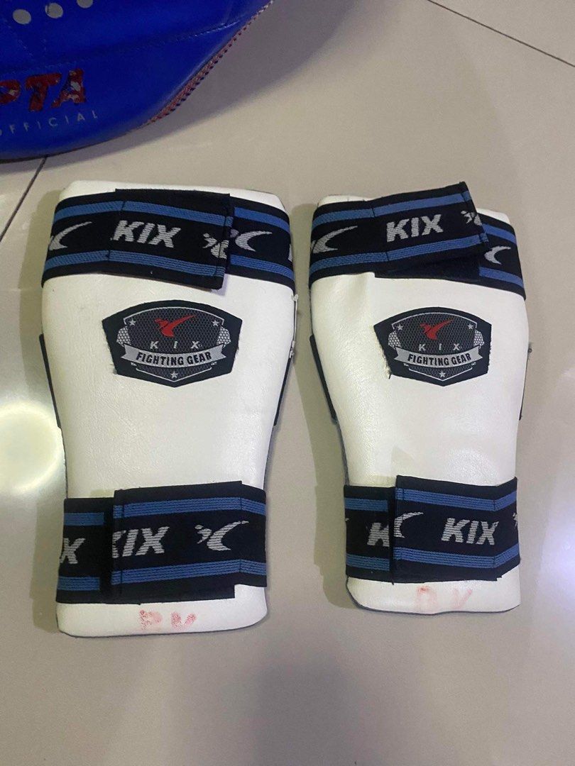 KIX Taekwondo Gear Set on Carousell