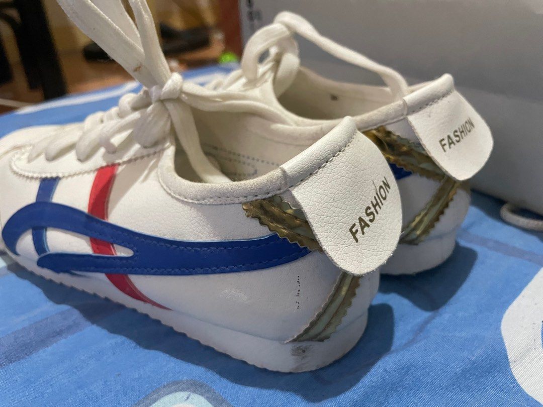 Korean Shoes, Women's Fashion, Footwear, Sneakers on Carousell