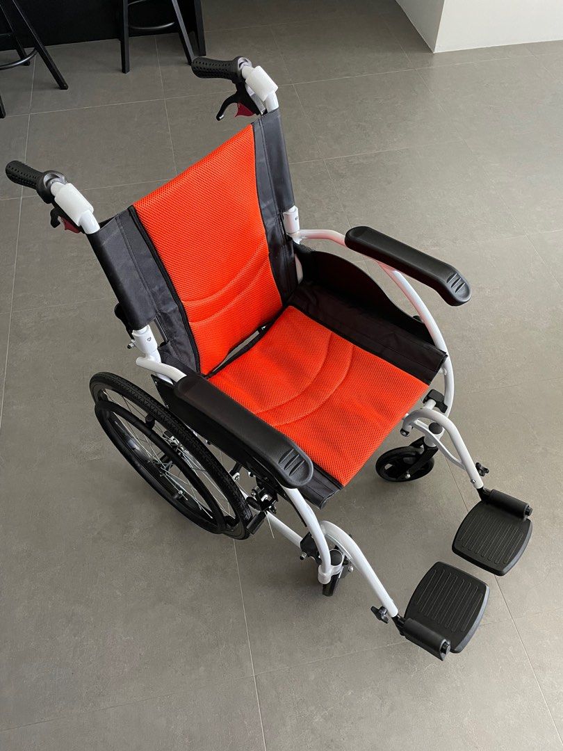 Lightweight Wheelchair (Used), Health & Nutrition, Assistive ...