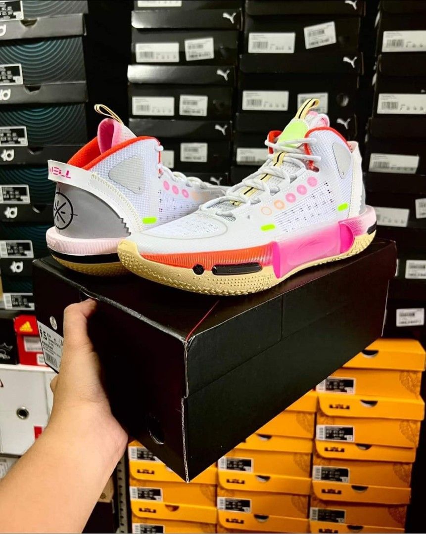 LINING WAY OF WADE SHADOW 4 on Carousell