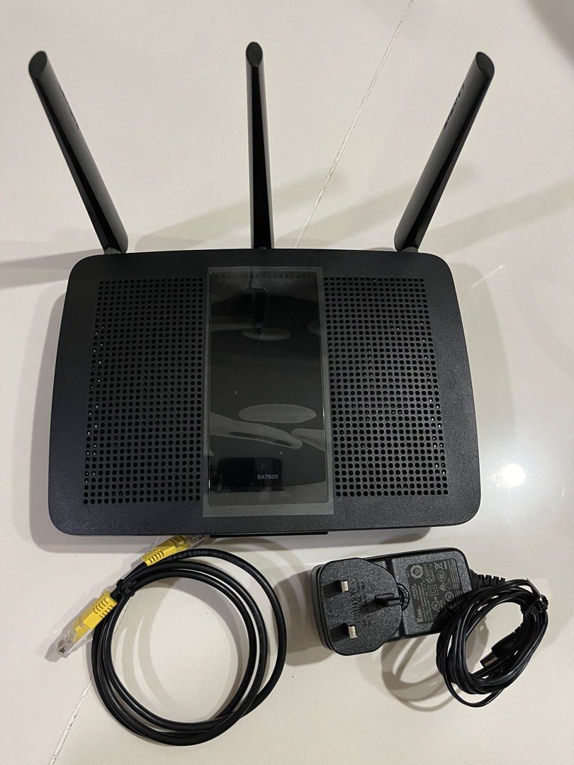 Linksys EA7500 V2, Computers & Tech, Parts & Accessories, Networking on Carousell
