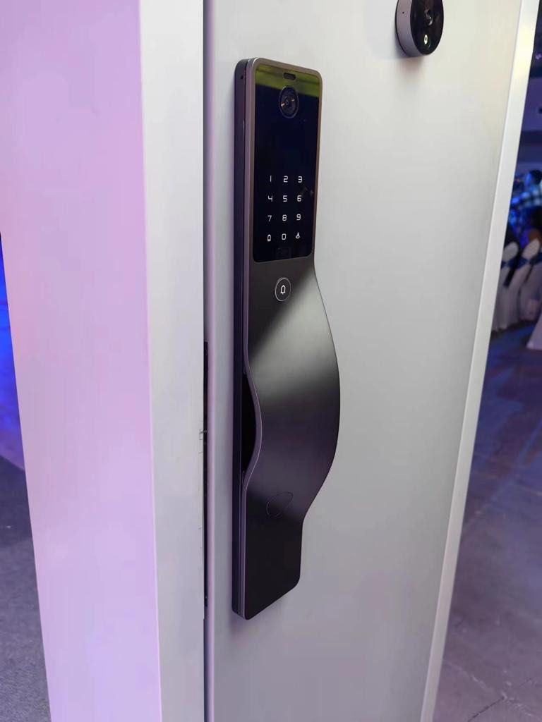 Lockin Now Model V5, Furniture & Home Living, Security & Locks, Locks ...