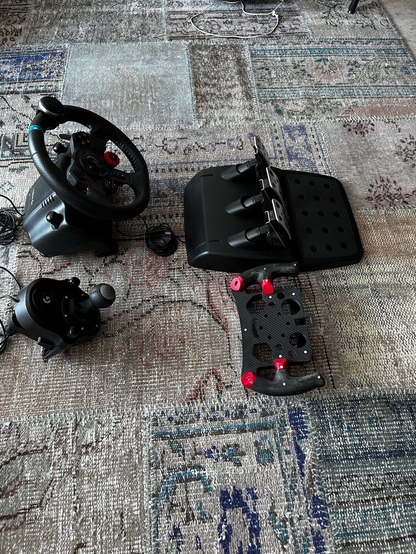 Logitech G29 Set + MH Studios F1 McLaren Wheel, Video Gaming, Gaming ...