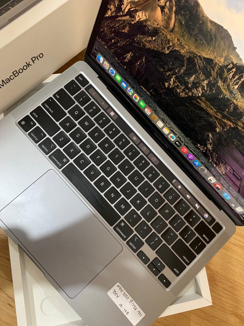 Macbook pro m1 2020, Elektronik, Komputer, Laptop di Carousell