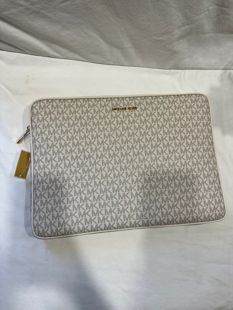 Michael Kors Laptop Case, Luxury, Bags & Wallets on Carousell