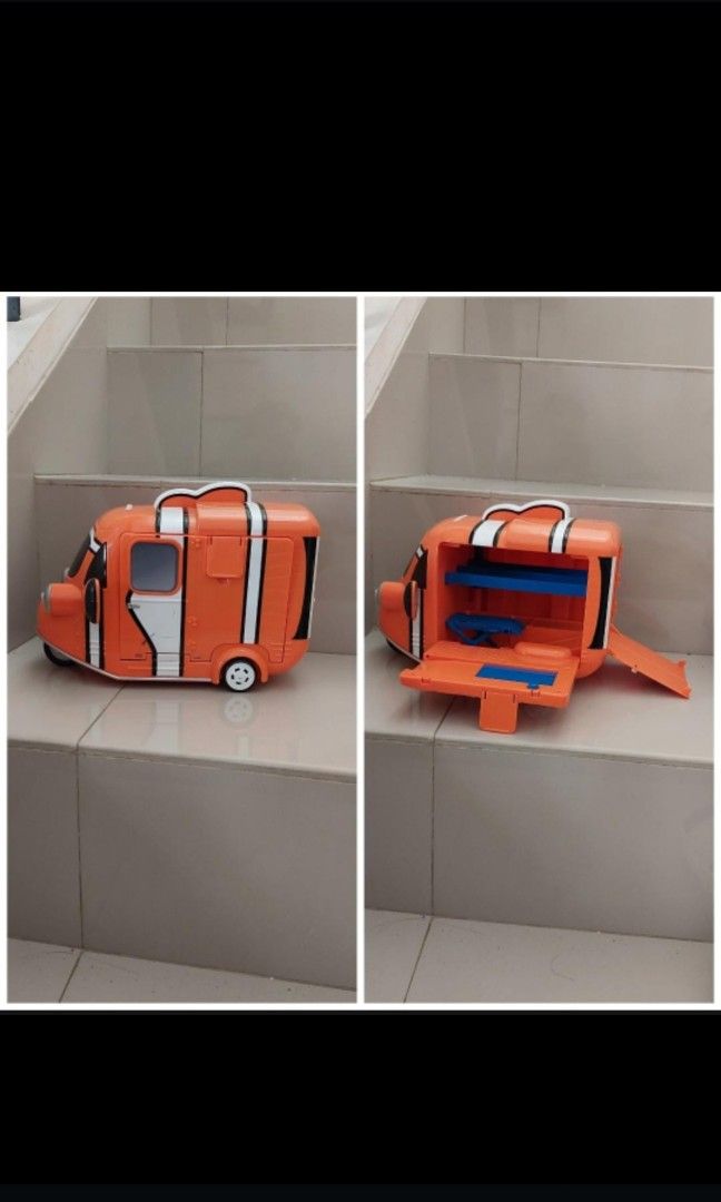 Mobil Nemo carry @Disney pixar Tomy original, Bayi & Anak, Mainan ...