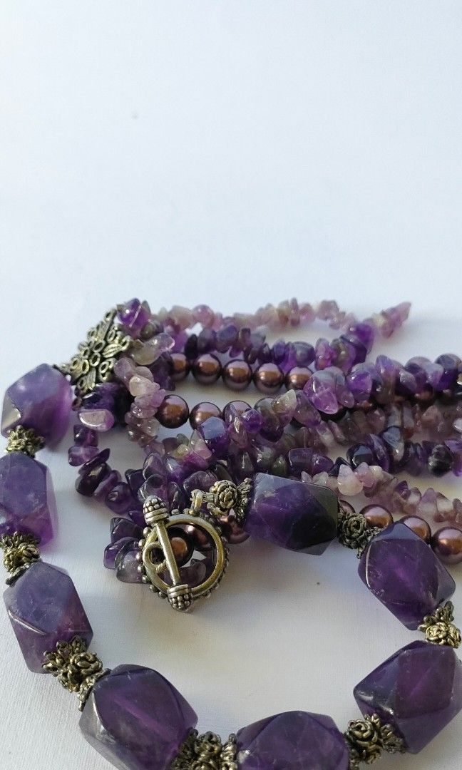 Neckles, Fesyen Wanita, Aksesoris di Carousell