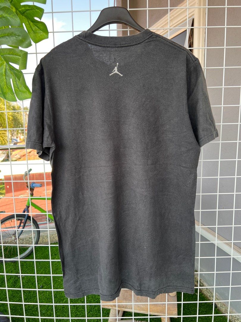 Nike Air Jordan Tee, Men's Fashion, Tops & Sets, Tshirts & Polo Shirts on Carousell