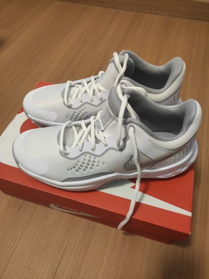 Nike fly by mid (basketball shoe), Men's Fashion, Footwear, Sneakers on ...