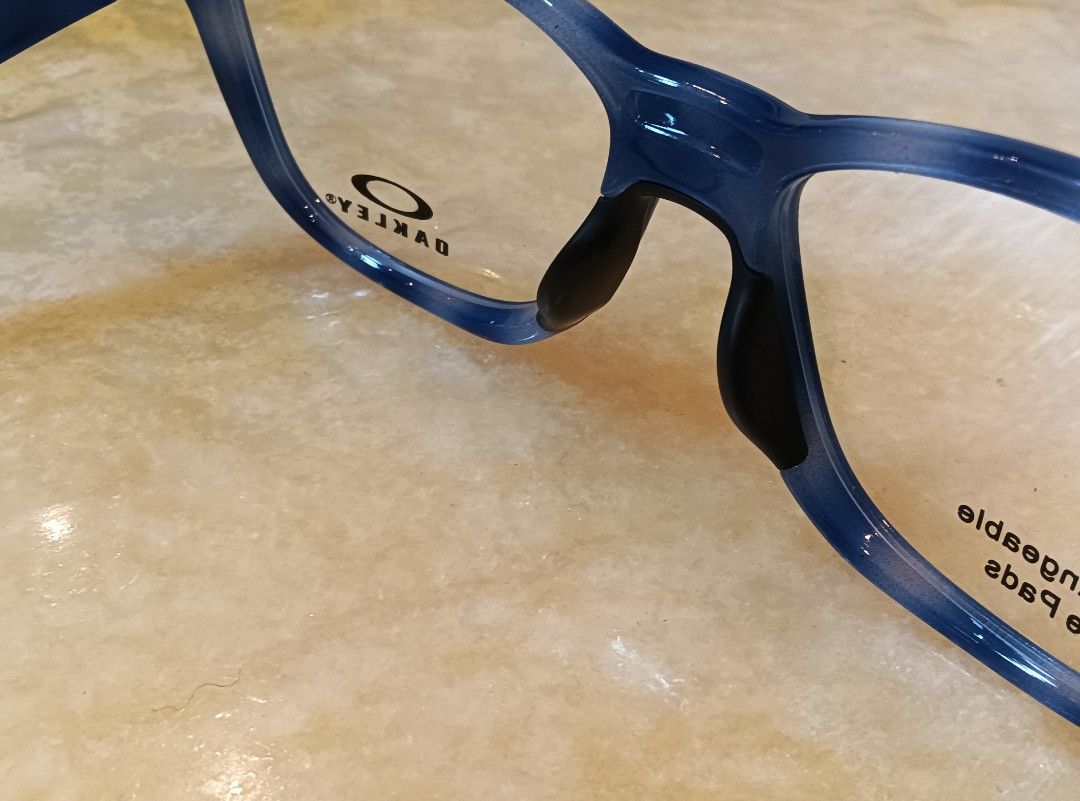 Oakley OX8106 Cross Step Eyeglasses, Men's Fashion, Watches ...