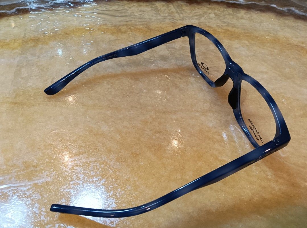 Oakley OX8106 Cross Step Eyeglasses, Men's Fashion, Watches ...