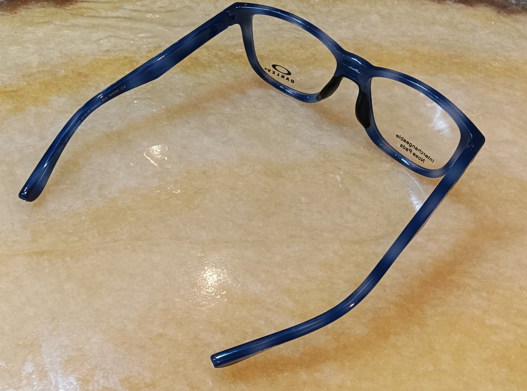 Oakley OX8106 Cross Step Eyeglasses, Men's Fashion, Watches ...