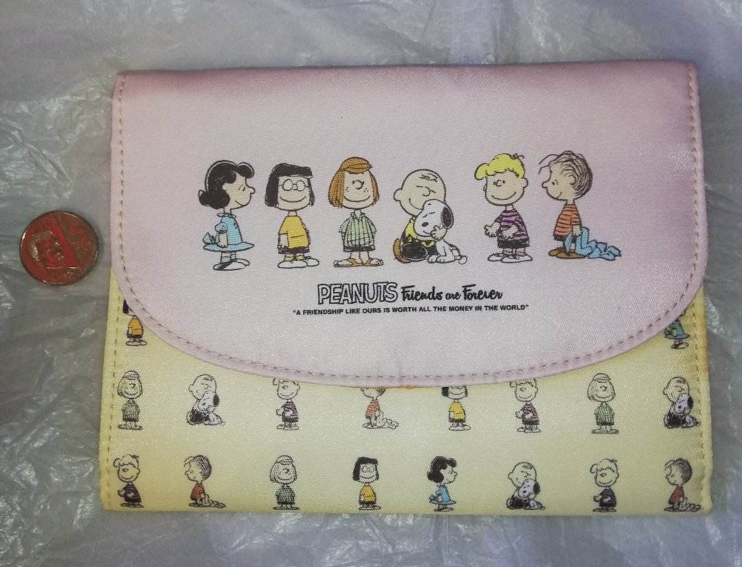 Original Peanuts 2018 Snoopy and Friends Flat Flat Information Bag Pink imported from Japan ...