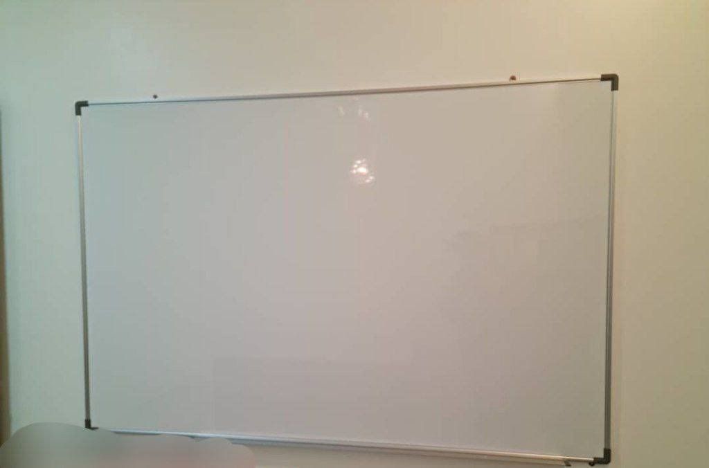Papan putih, Whiteboard, Condition 9/10, Hobbies & Toys, Stationery ...