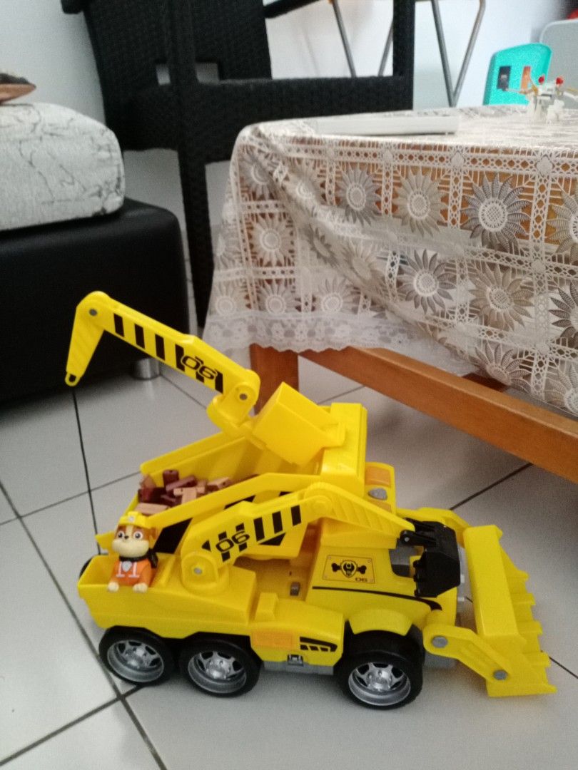 Paw patrol ultimate rescue rubble construction truck, Hobbies & Toys ...