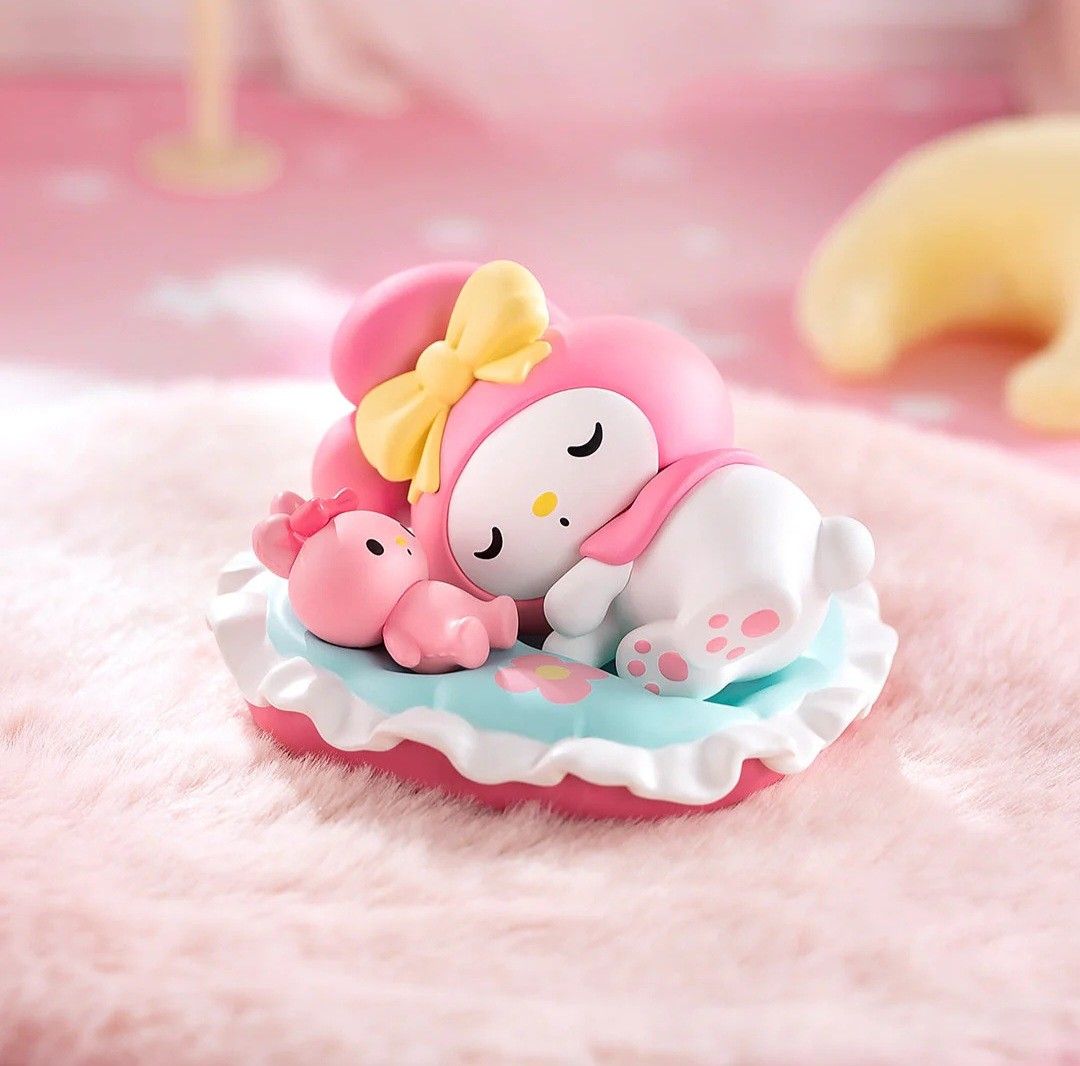 Popmart sanrio characters My Melody fall asleep, 興趣及遊戲, 玩具 & 遊戲類 ...