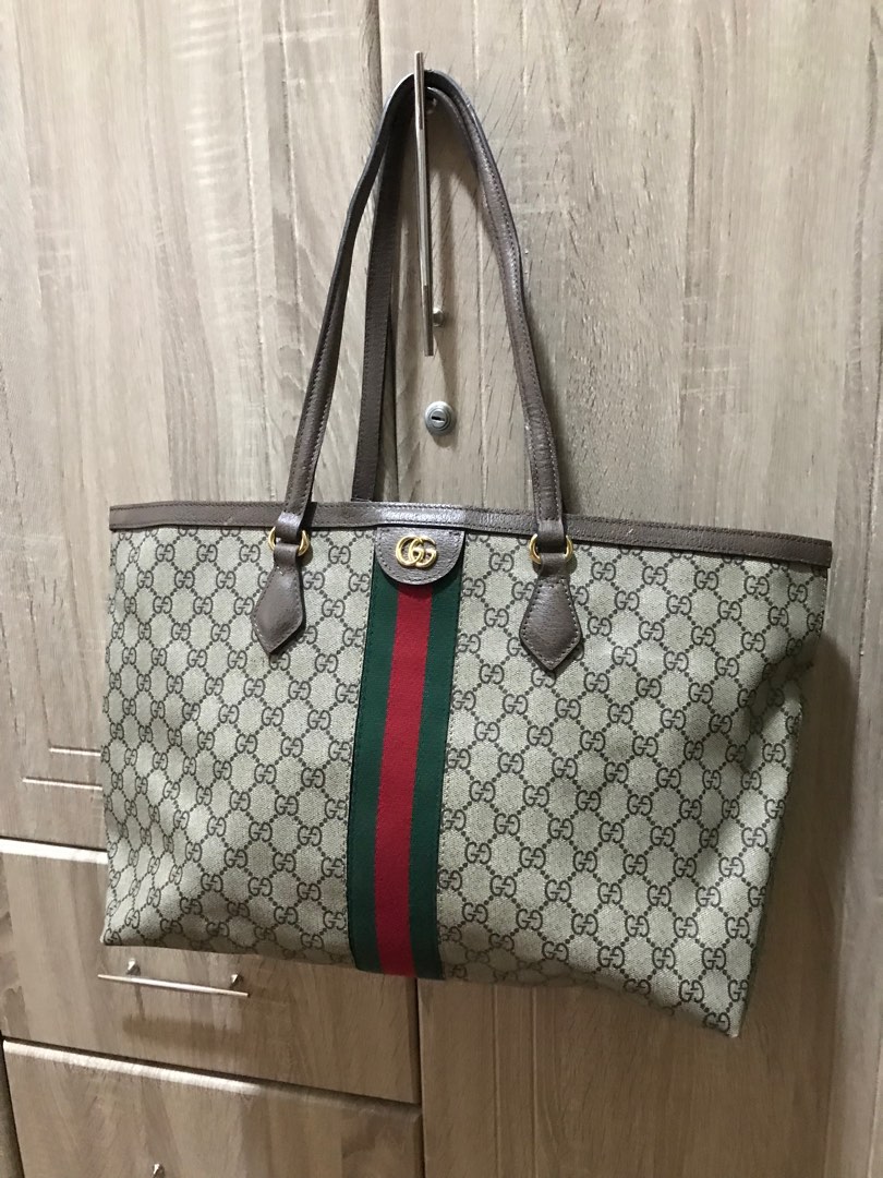 Preloved Gucci tote, Luxury, Bags & Wallets on Carousell