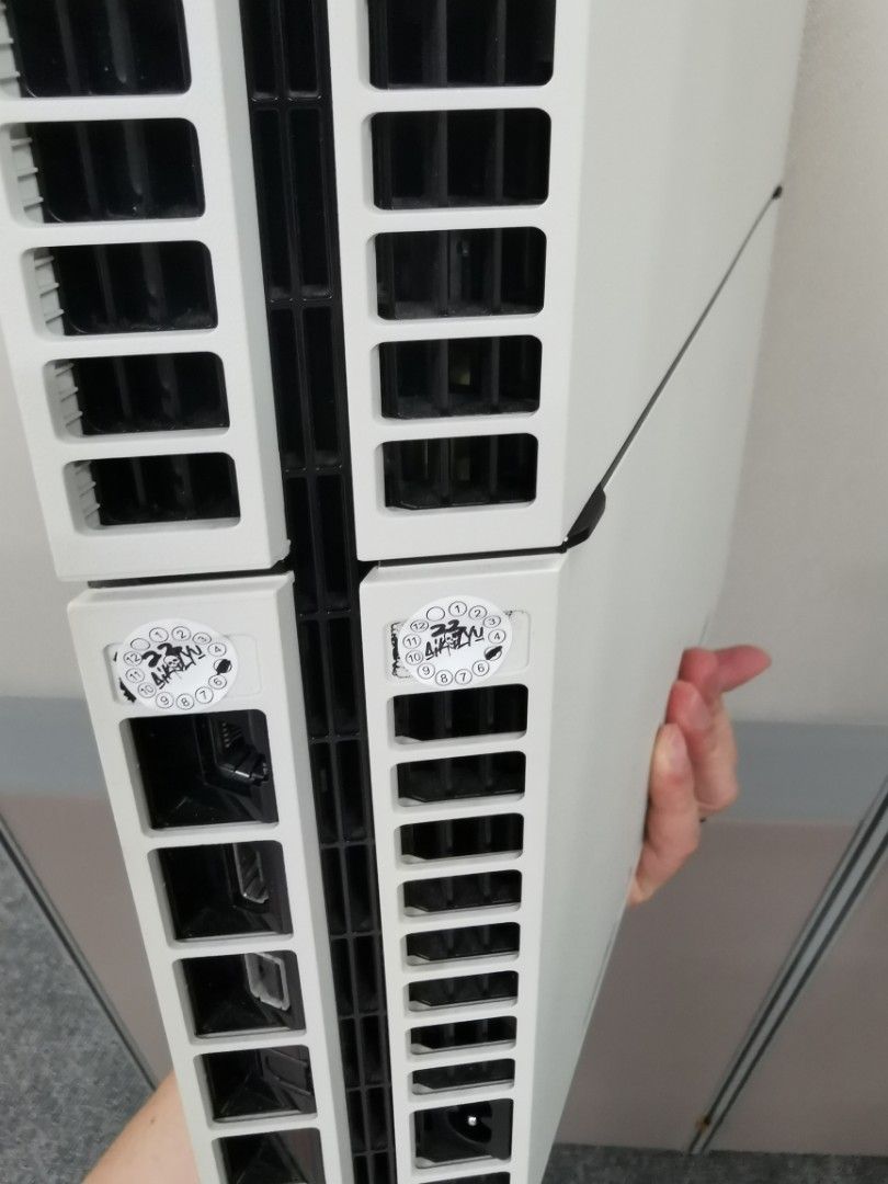 PS4 + Gold Controller + Vertical Stand, Video Gaming, Video Game ...