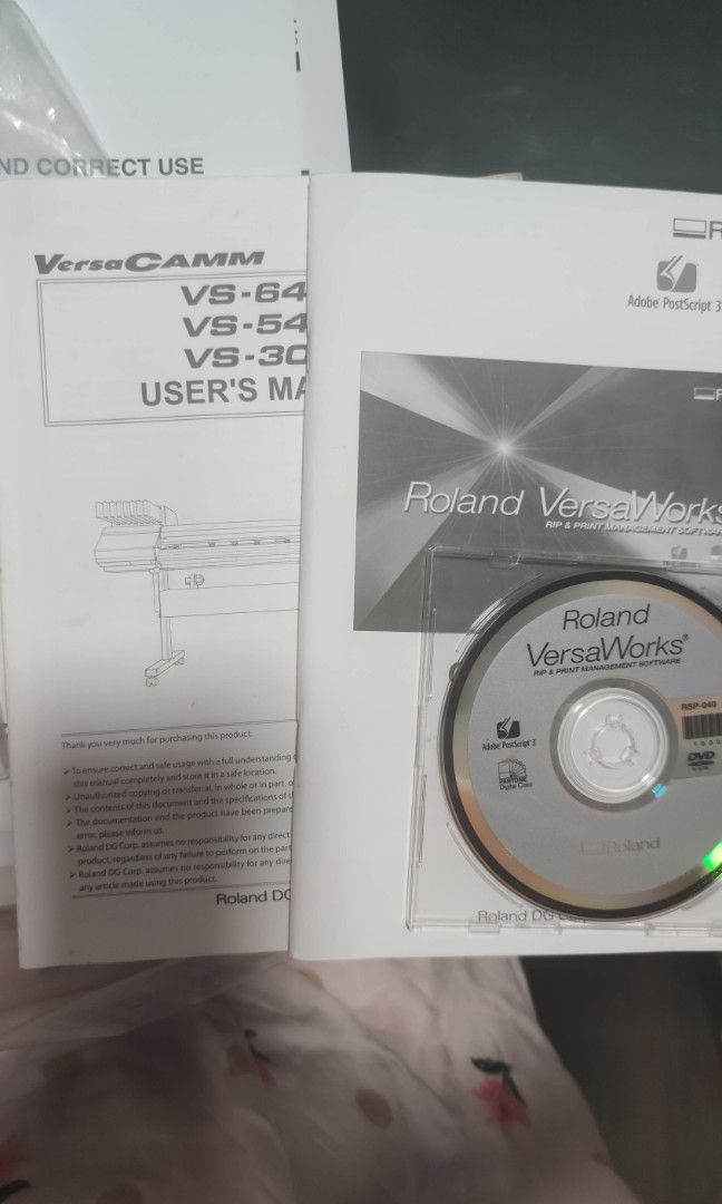 Roland VersaCAMM VSi Series Wide-Format Digital Printer/Cutter ...