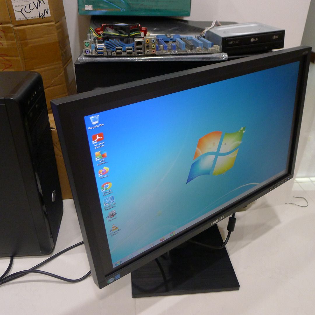 Samsung S24E450B FHD 24" monitor with VGA and DVI inputs tilt and ...