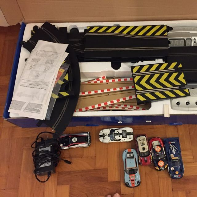 Scalextric Pro GT Digital Slot Car Racing Set, Hobbies & Toys, Toys ...