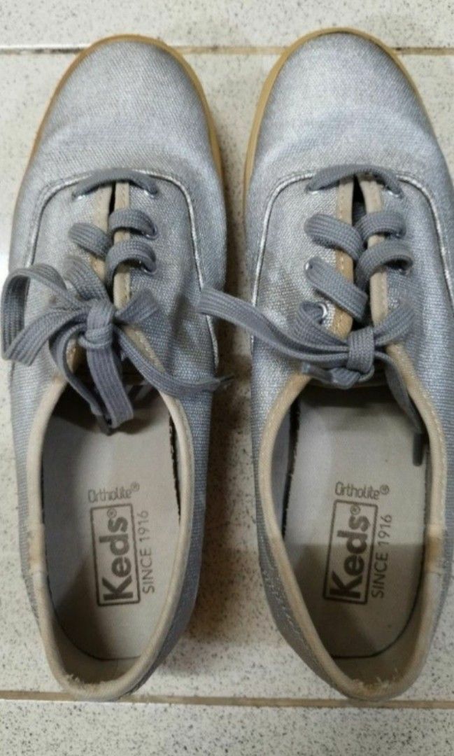 Sepatu keds grey original, Fesyen Wanita, Sepatu di Carousell