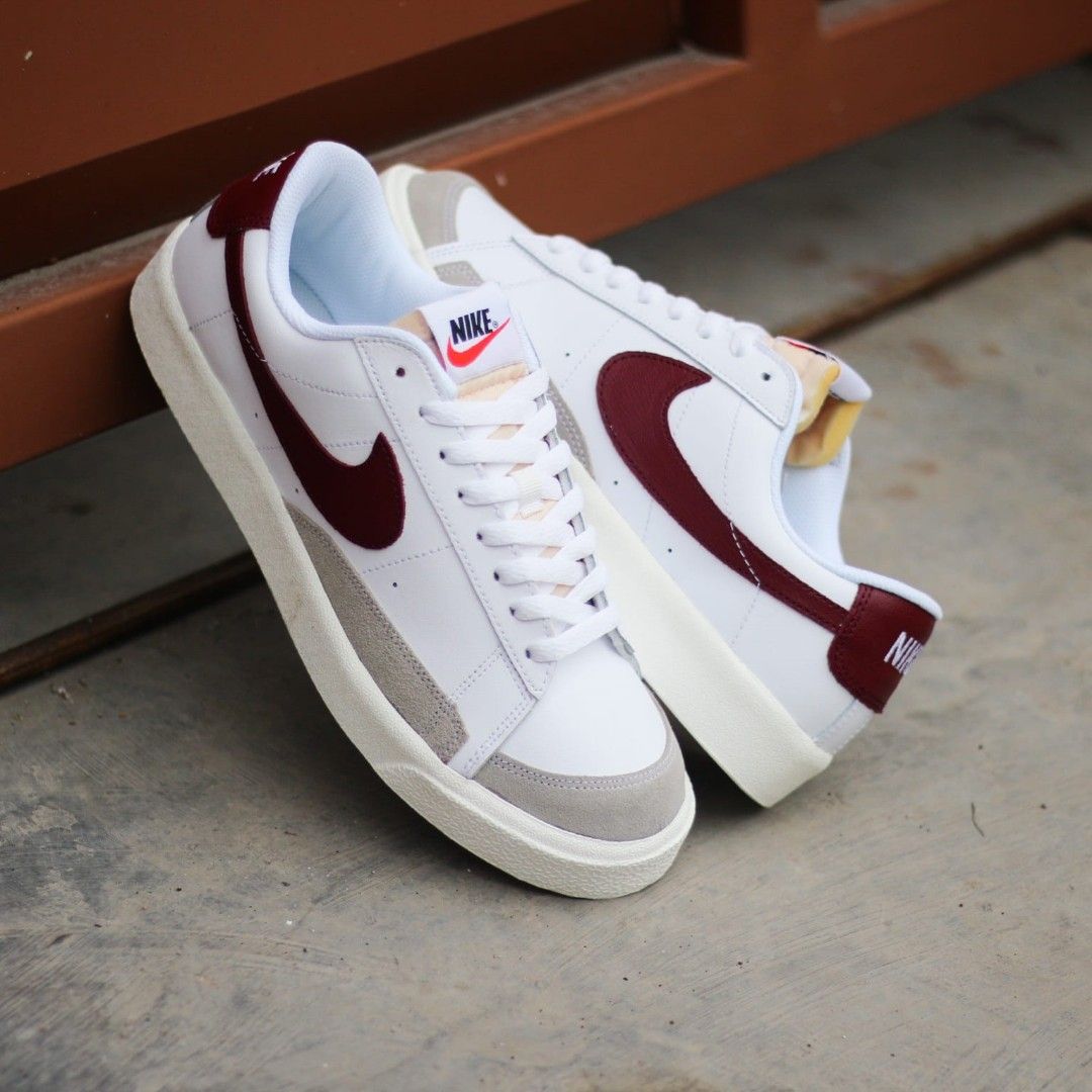 Sepatu Nike Blazer Low White Strip Maroon Original, Fesyen Pria, Sepatu ...