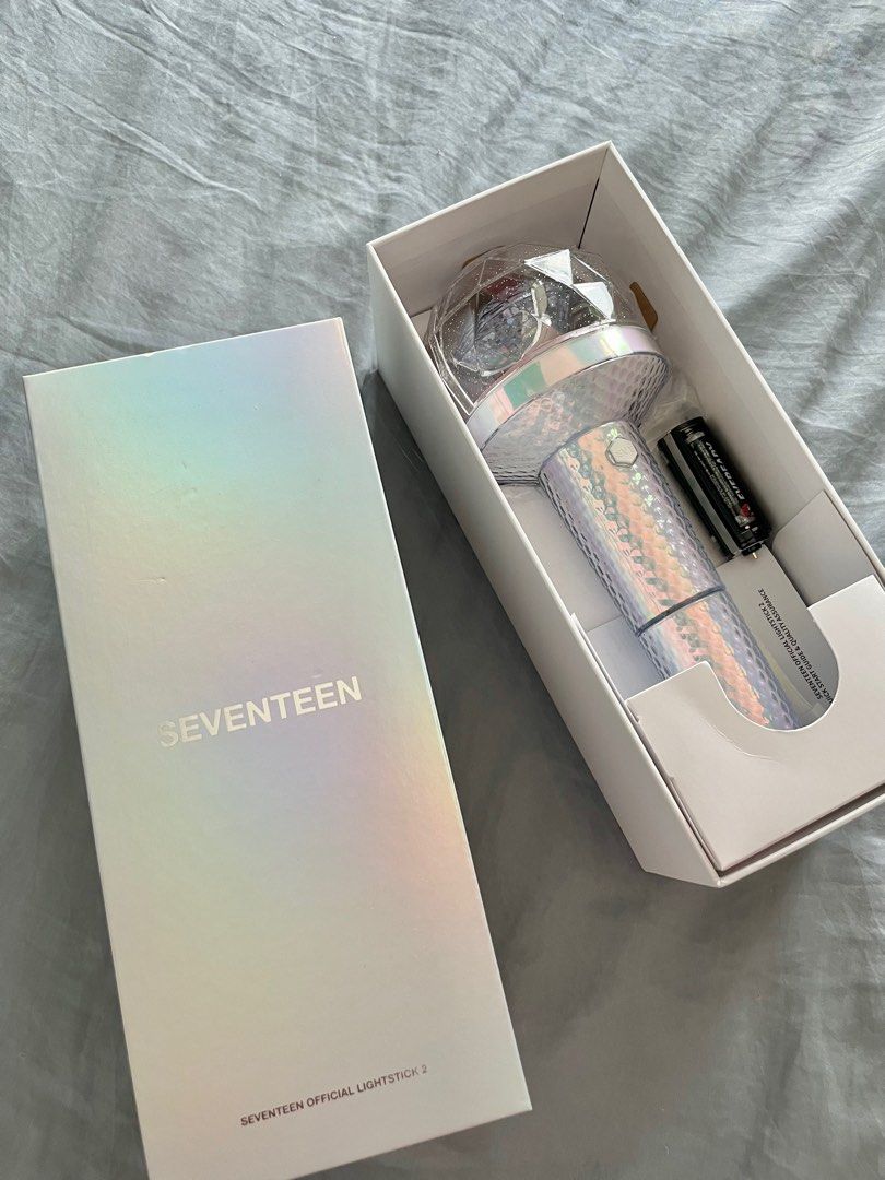 Seventeen Official Carat Bong Lightstick Ver 2, Hobbies & Toys ...