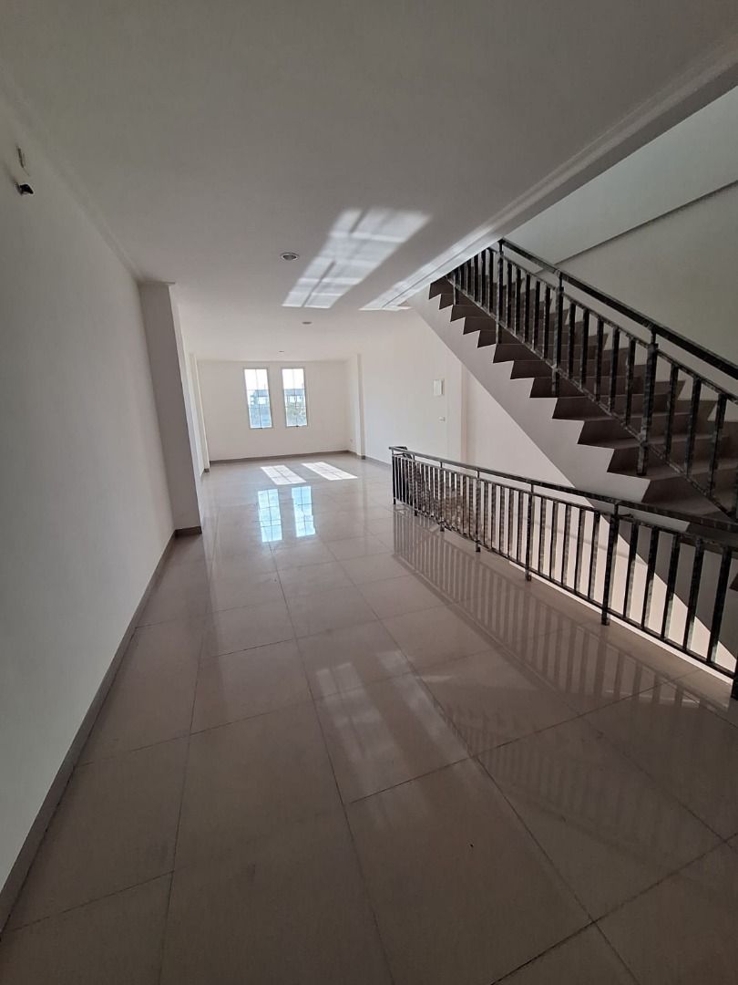 sewa ruko 3 lantai PIK 2 Boston Riverview, Properti, Rental di Carousell