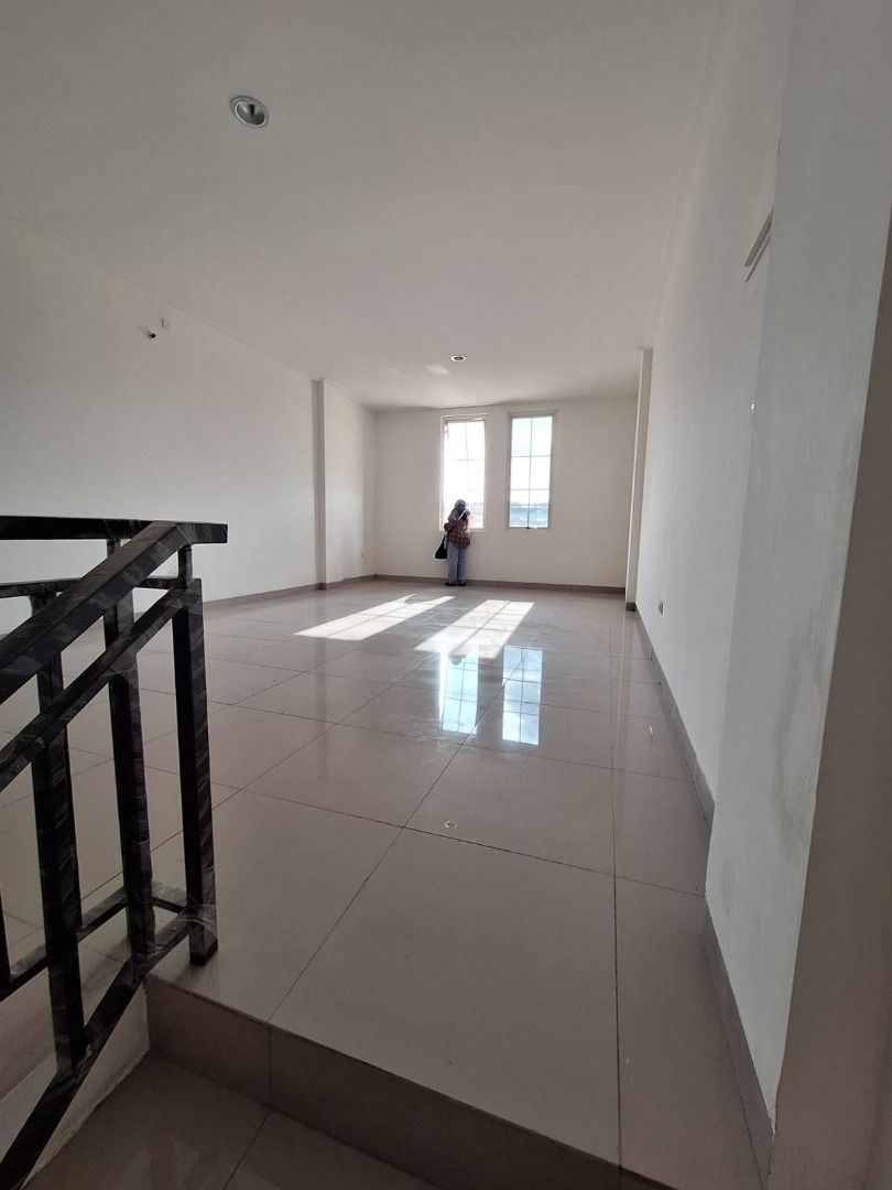 sewa ruko 3 lantai PIK 2 Boston Riverview, Properti, Rental di Carousell