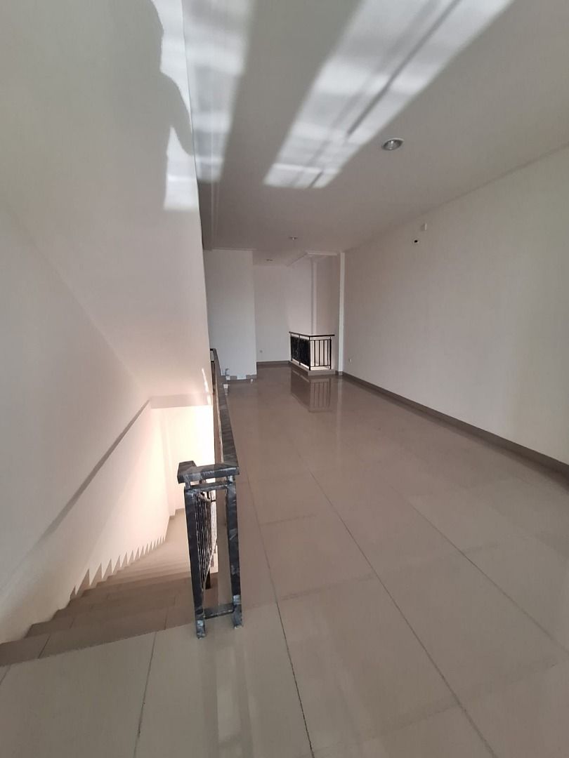 sewa ruko 3 lantai PIK 2 Boston Riverview, Properti, Rental di Carousell