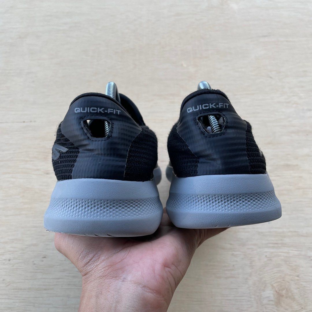 Skechers Slip-0n Hyper Pillars (8UK) - RM1OO, Men's Fashion, Footwear ...