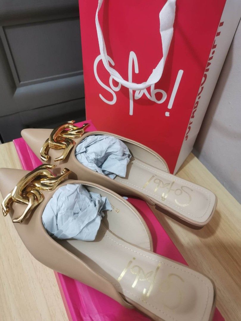 SO FAB! FLAT MULE on Carousell